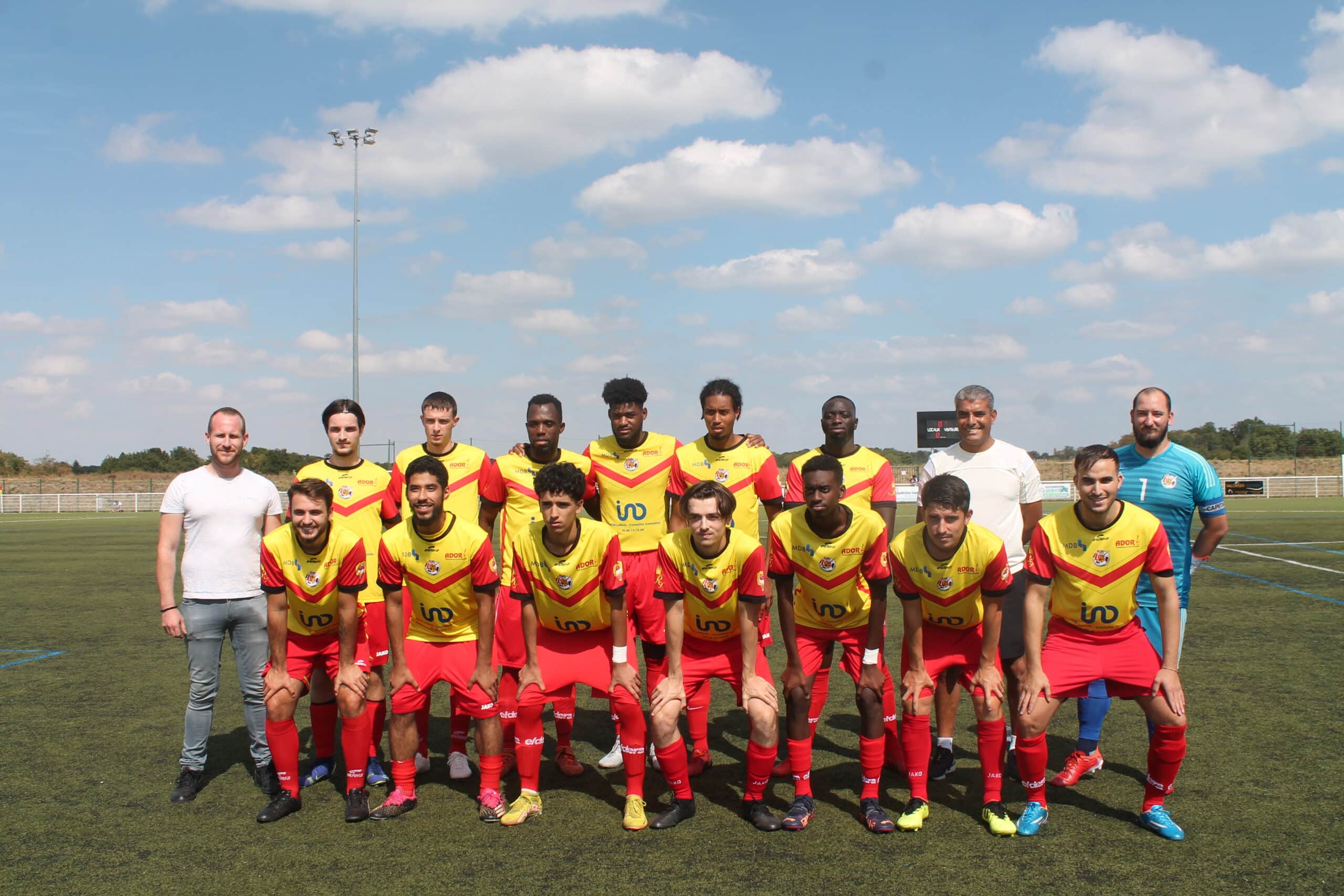 L'équipe Séniors.1 du FCM Ingré, club de football dans le 45