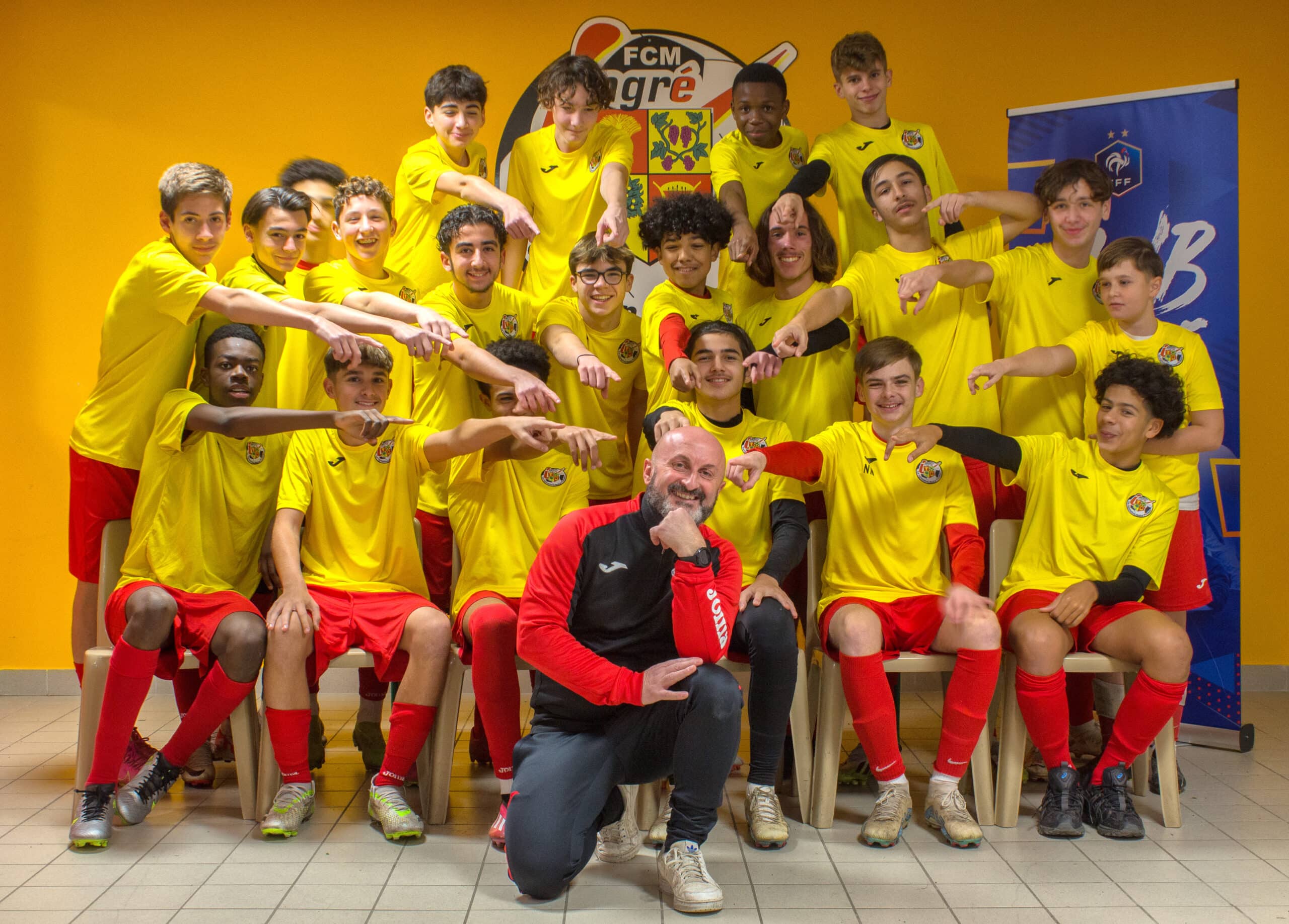 L'équipe U16 du FCM Ingré, club de football dans le 45